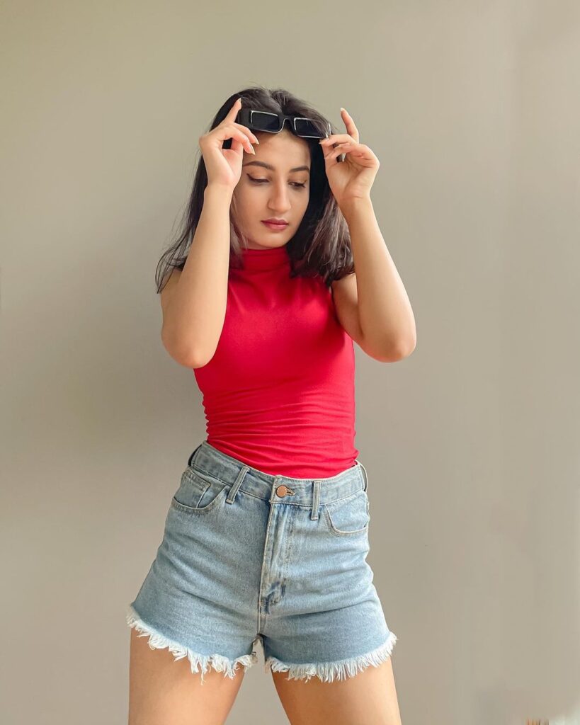 Yashika Sharma (Instagram Star) Age, Biography, Hometown