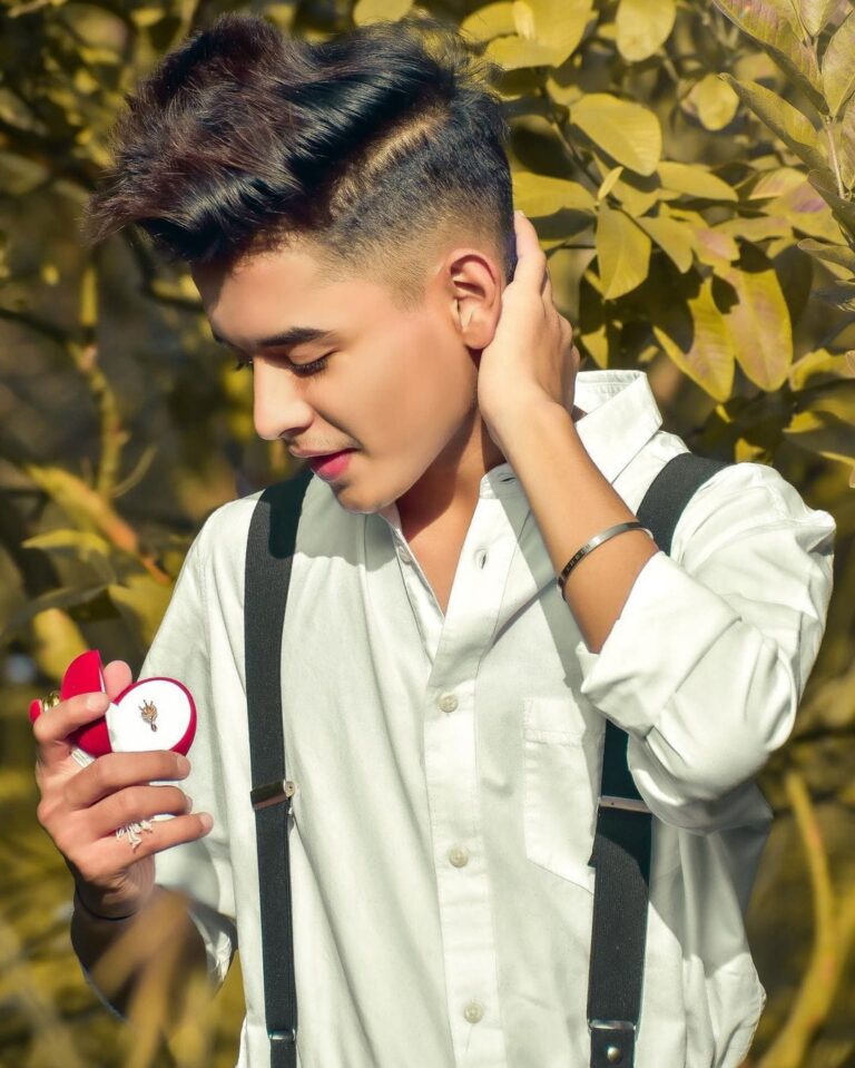 Hardik Bisht (Instagram Star) Age, Family, Girlfriend, Biography